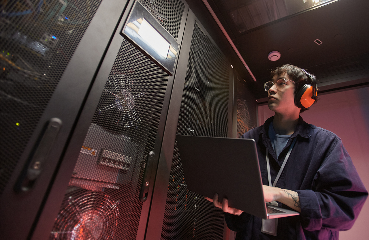 Data Management Service With Amazon EMR | Virtusa